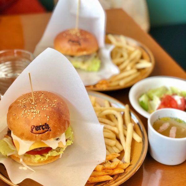 穂並｜ハワイアン料理とハンバーガーのカフェ｜Perch（パーチ） 様 | AIMOKU｜アイモク｜愛岐木材住建（株）不動産サイト